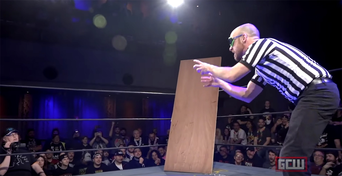 2019 in Wrestling: Invisible Man vs Invisible Stan at Joey Janela's ...